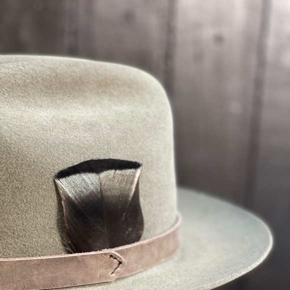 FauxyFurr Vintage + Handmade | Accessories | Handmade 0x Fur Felt Hat ...